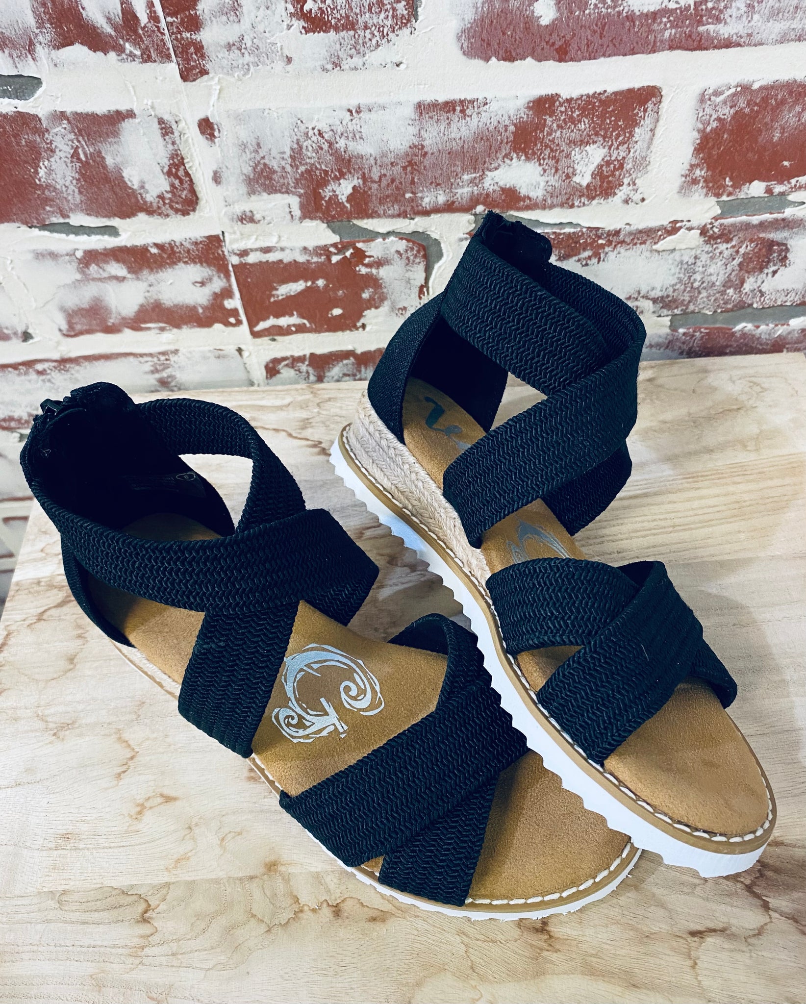 Very G Sadie 3 Wedges – Crystal Cross Cowgirl Boutique